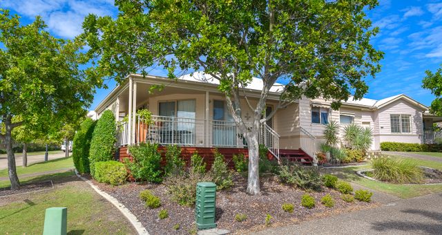 Golden Crest Manors | Over 50s Residential Resort Gold Coast